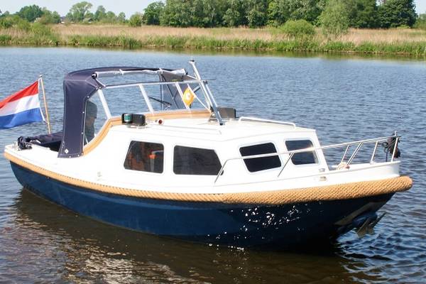 Bootverhuur Friesland: huren zeilboot, zeiljacht verhuur, sloepen